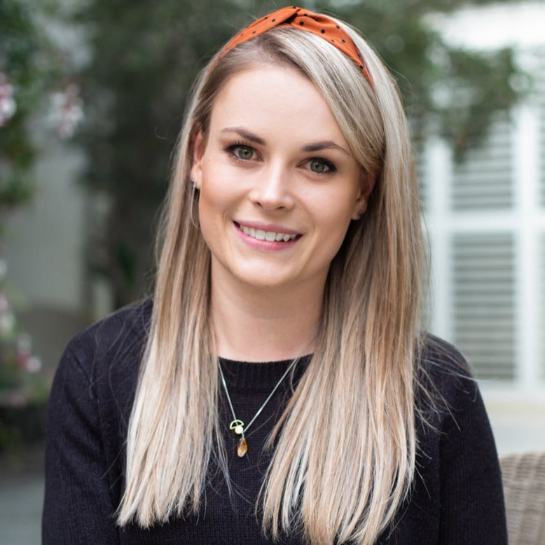 Follow Up Consultation | Carly Seager – Lisa Raleigh Online Store