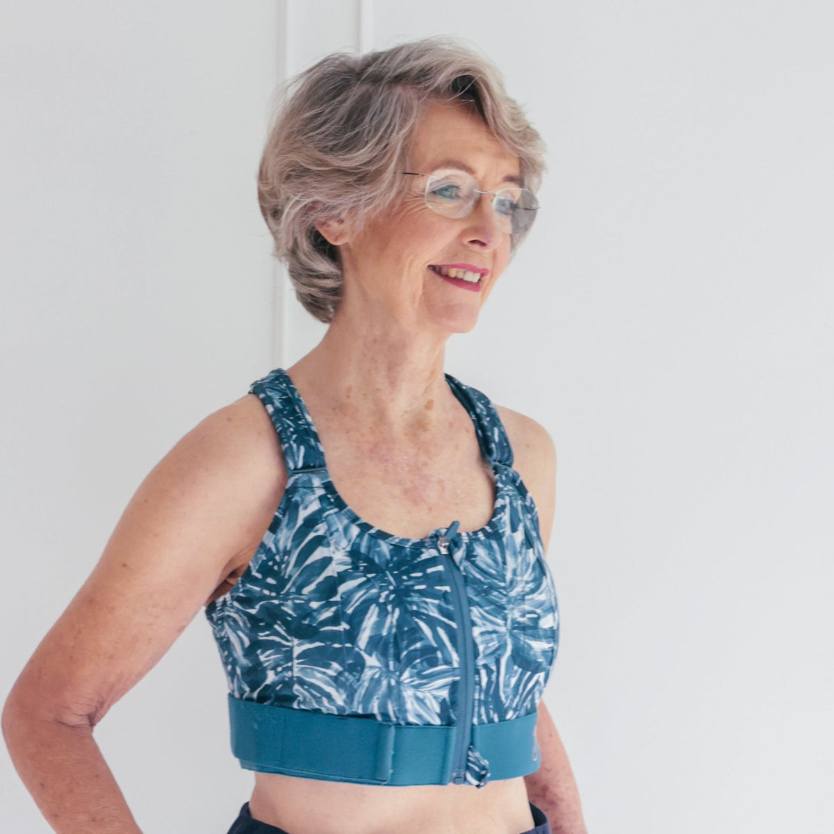 Body Kind Sports Bra - Version 2.0 | Monstera – Lisa Raleigh Online Store