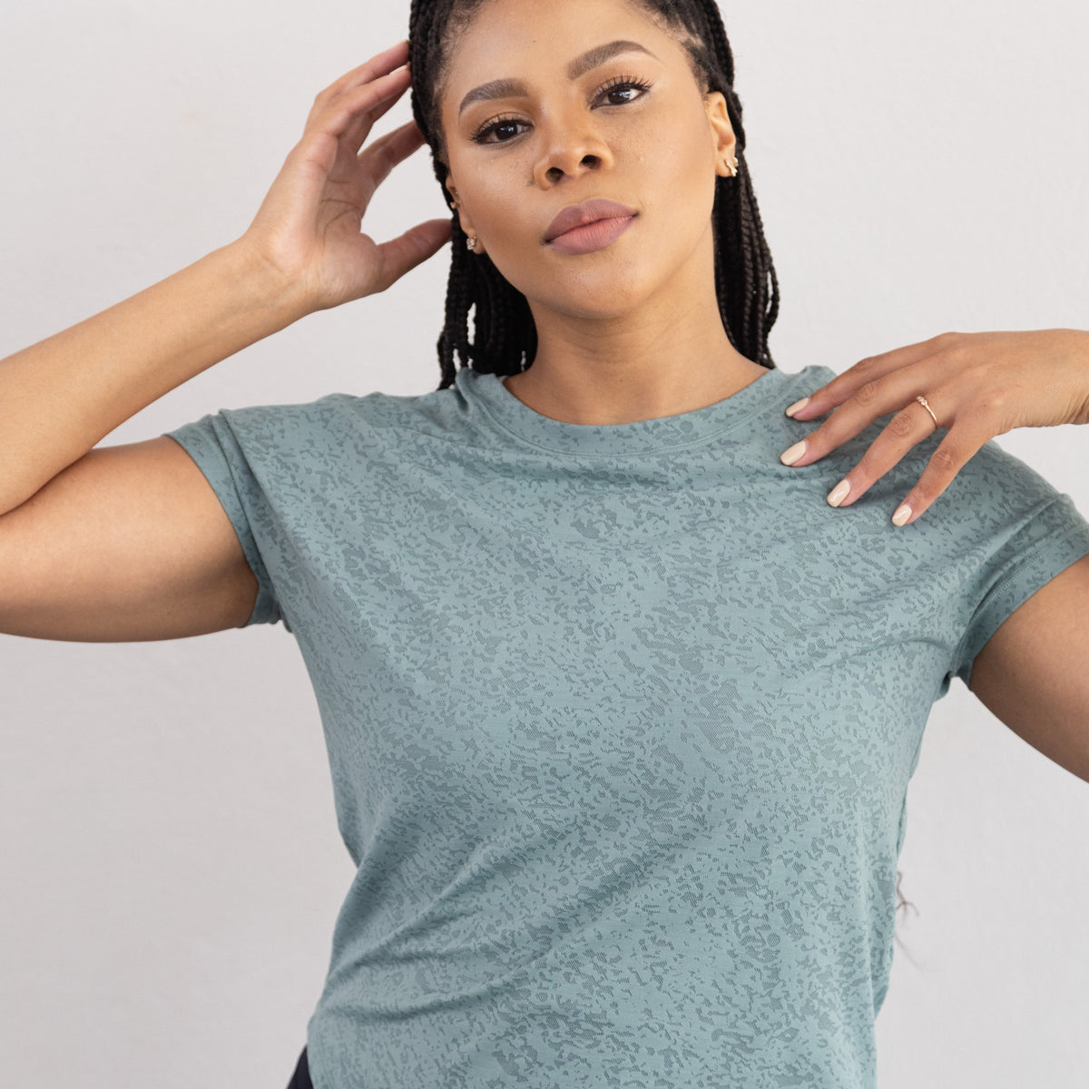 Vee-Strapped Tee | Green – Lisa Raleigh Online Store